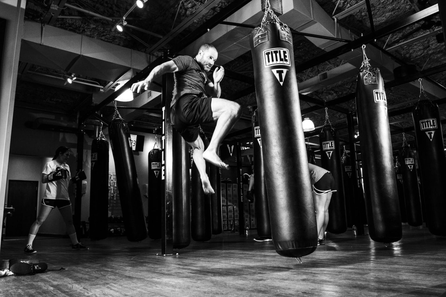 5 Best Boxing Combos to Use in Your Shadow Boxing - arkansaswushu